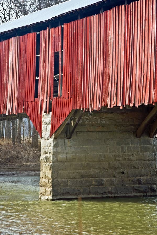 Red covered bridge stock image. Image of indiana, road - 8486367