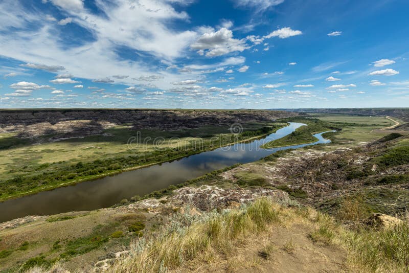 Red Deer River Valley in Drumheller in Alberta Kanada Stockfoto - Bild ...