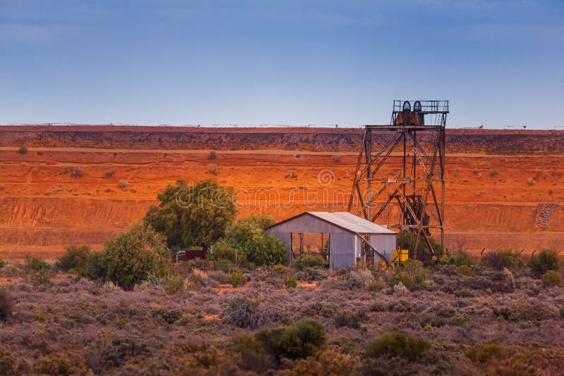 Red Desert Plains of Outback Australia Stock Image - Image of outback ...