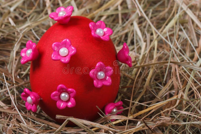 Red Easter Egg Decorated with Pink Flowers Stock Photo - Image of ...