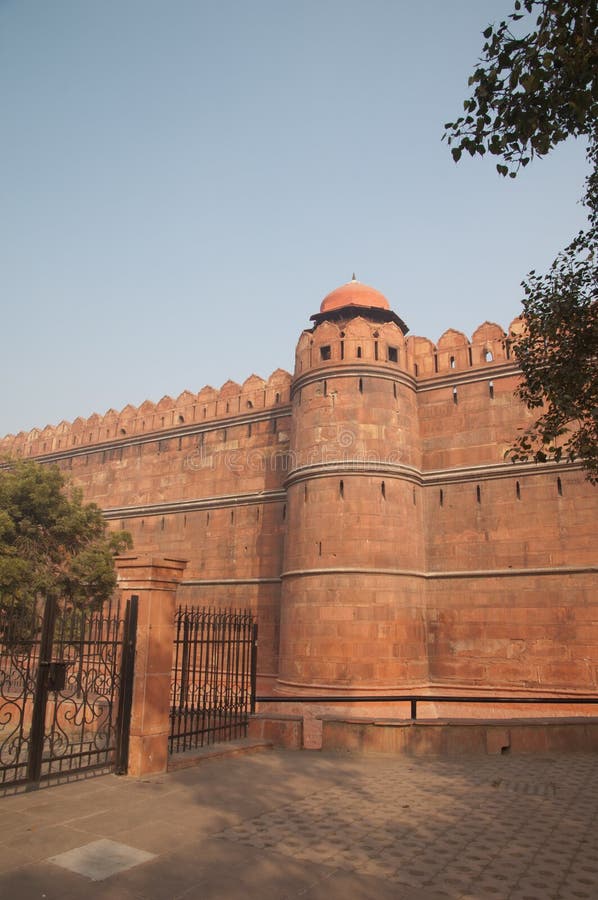 Red Fort in Old Delhi, Delhi, India. Stock Image - Image of dome, grid ...