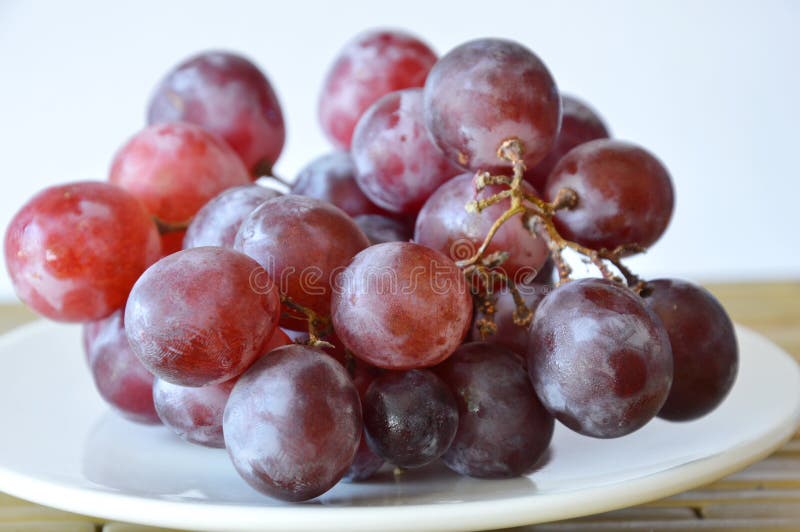 Red grape on plate stock photo. Image of healthy, plate - 80880306