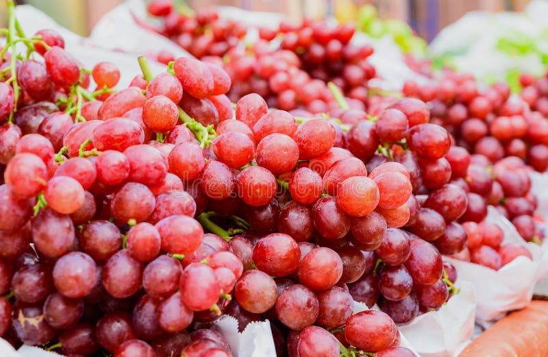 Red Grapes on a German Market Stock Photo - Image of nature, healthy ...