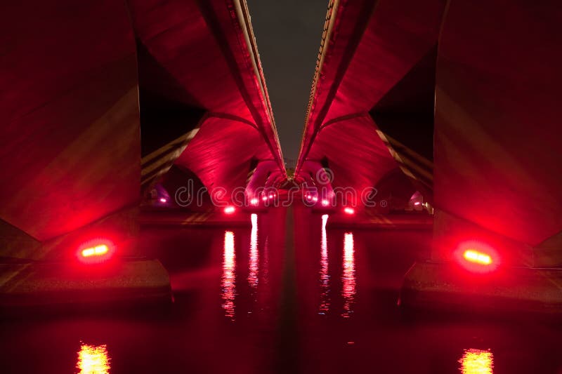 Red Guiding Light stock photo. Image of bridge, cavenagh - 22577504