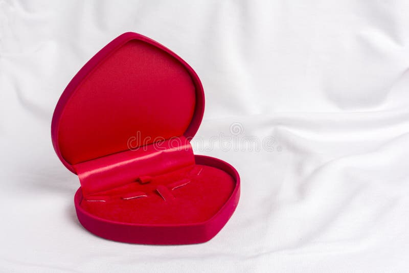 Red Heart Jewel Case Box on White Fabric. Stock Image - Image of ring ...