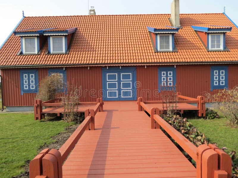 Red house stock image. Image of green, timber, house - 39816107