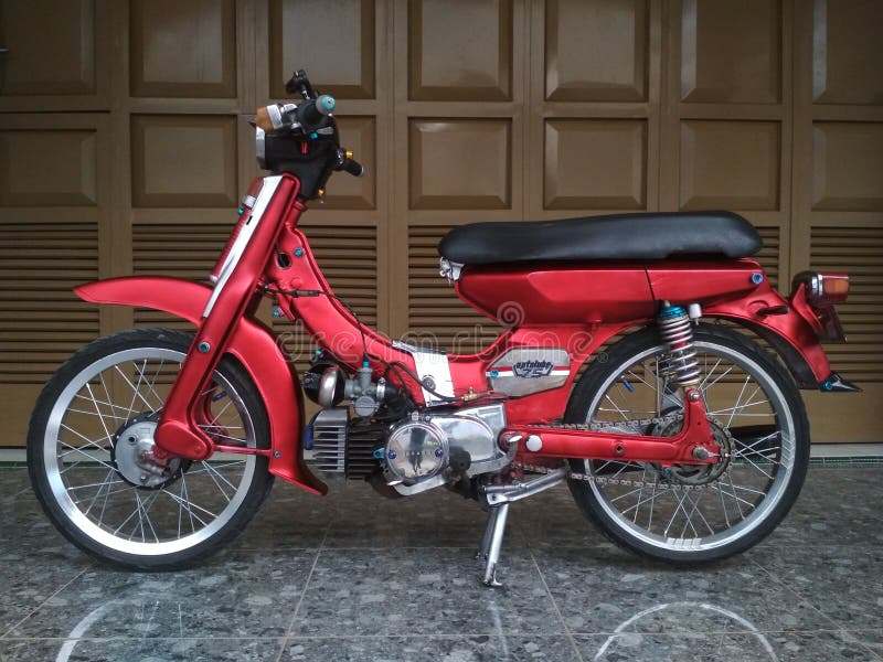 Red mate motorcycle editorial stock photo. Image of automotif - 151102988