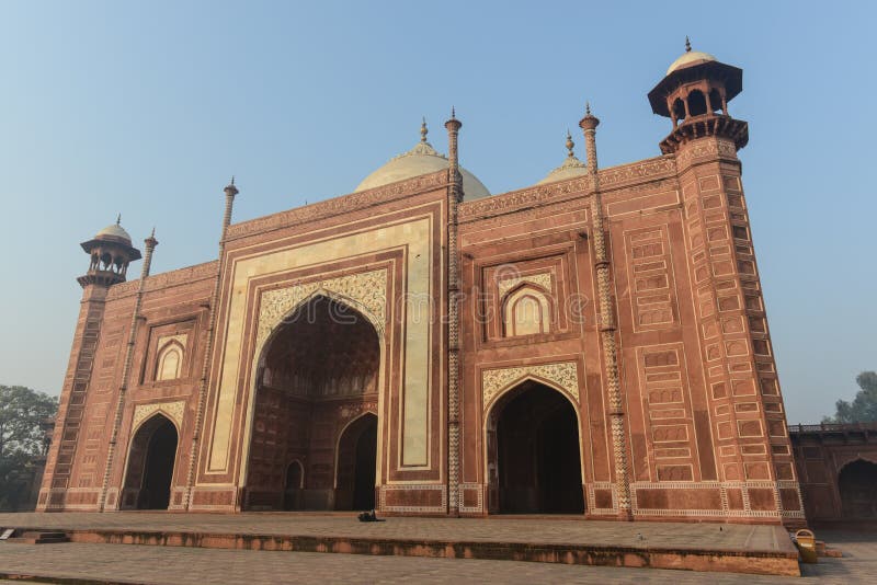 Mosque in Taj Mahal India stock photo. Image of travel - 29702372