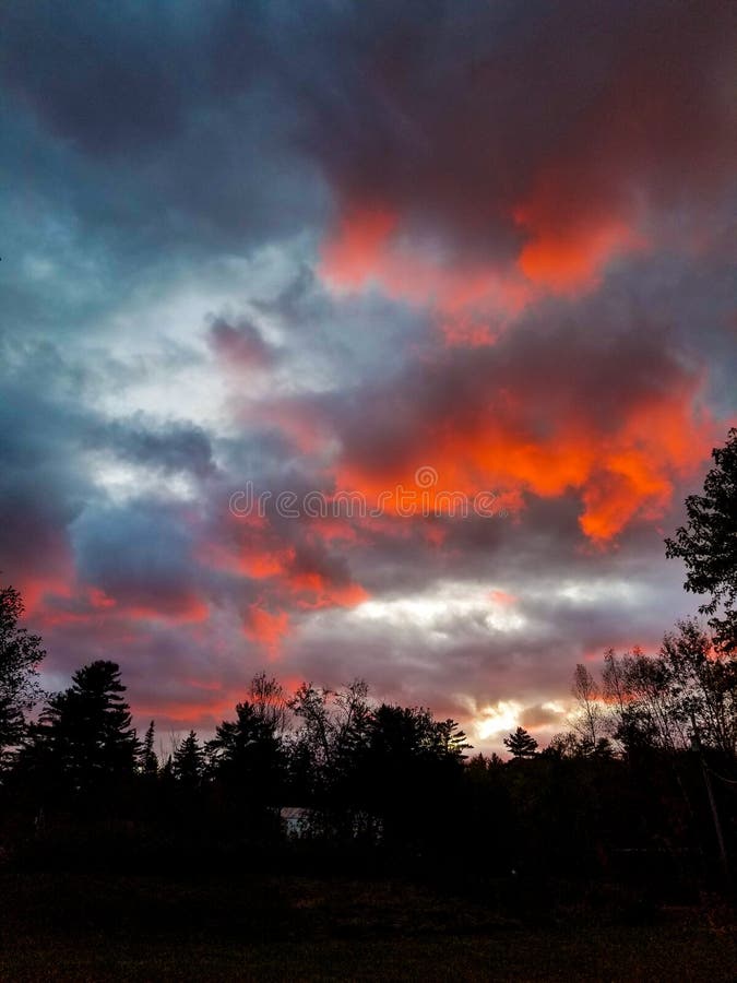 Red at Night Sailors Delight Stock Photo - Image of clouds, delight ...