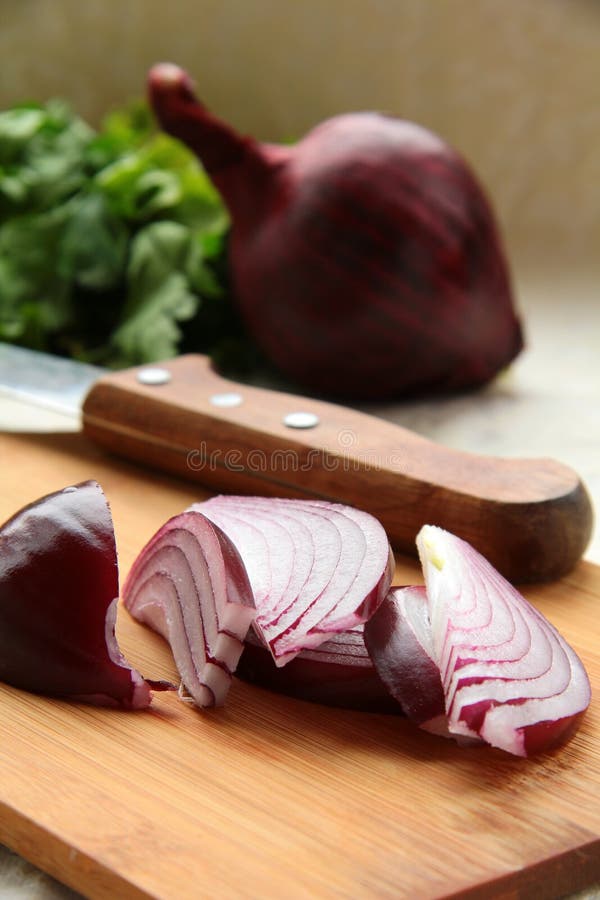 Red Onion Peeled And Sliced Stock Image - Image of freshness ...