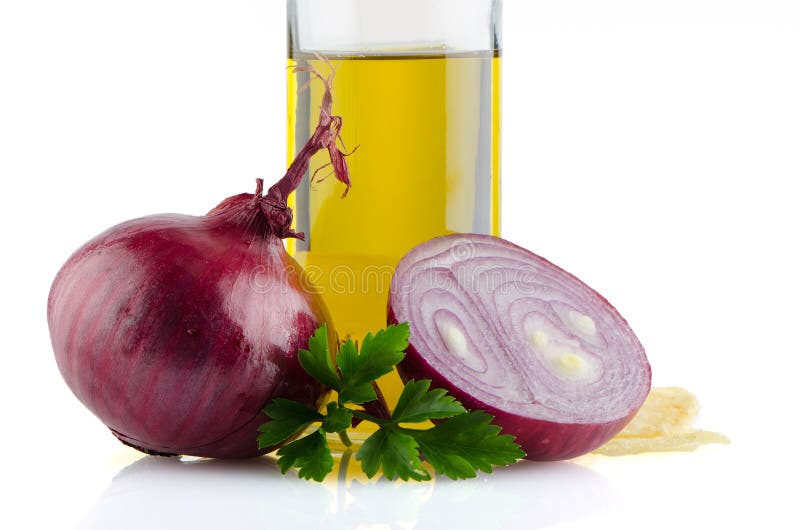 Red onions and olive oil stock image. Image of food, healthy - 28650395