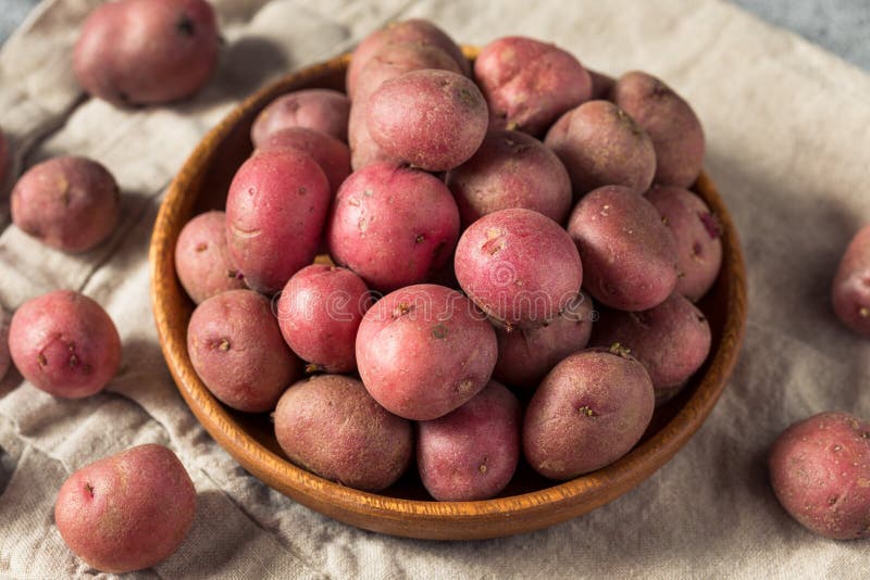 Red Organic Potatoes in a Bowl Stock Image - Image of healthy, organic ...