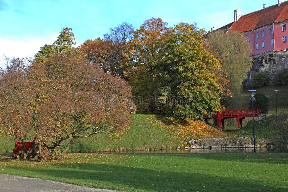 Red Painted Bridge in the Park Stock Image - Image of rural, light ...