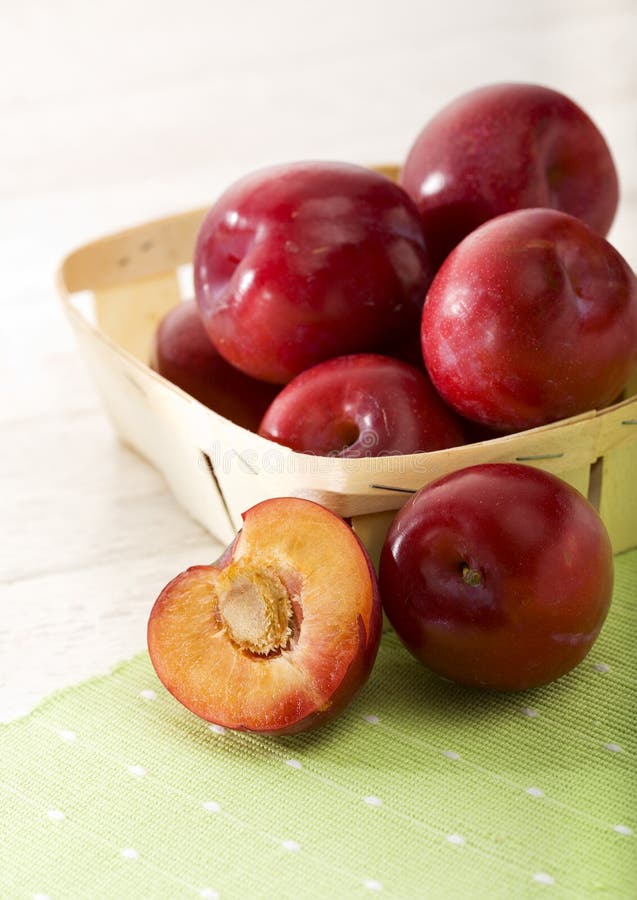 Red Plums in Small Basket 2 Stock Image - Image of basket, market: 4648737