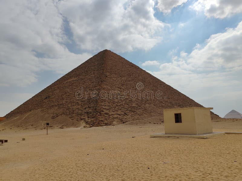 Red Pyramid stock image. Image of wadi, memorial, monolith - 376436639