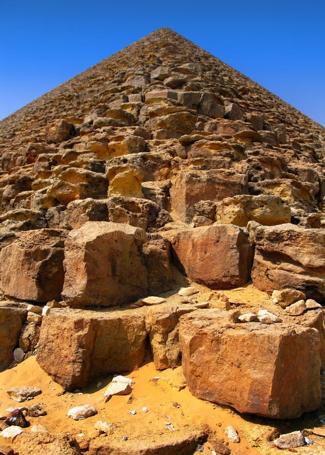 Red Pyramid of Sneferu at Dahshur, Cairo, Egypt Stock Photo - Image of ...