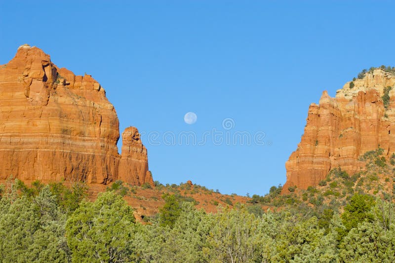Red Rock Formation with Full Moon Stock Photo - Image of landscape ...