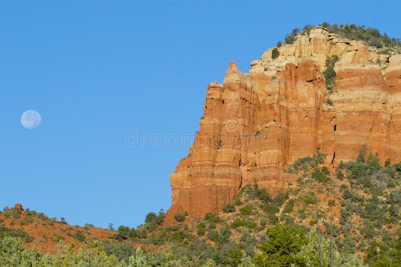 Red Rock Formation with Full Moon Stock Photo - Image of arizona, rock ...