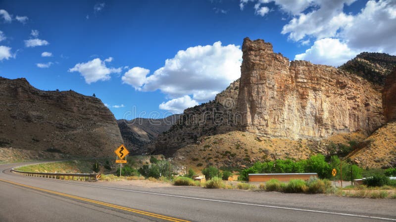 Red rock mountains in Utah stock photo. Image of mountain - 128722696