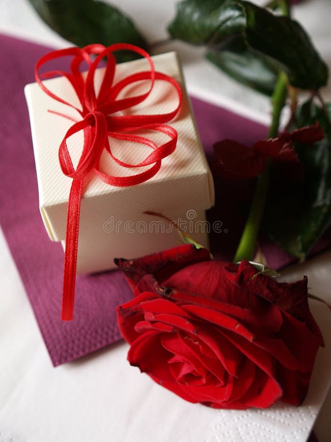 Red rose and gift box stock image. Image of valentine - 23352337
