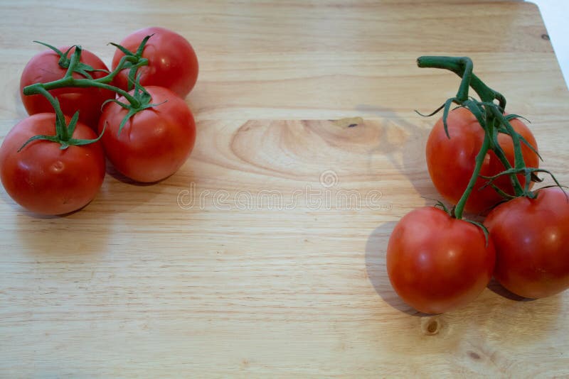 Red Round Tomatoes in a Wooden Board Stock Image - Image of color ...
