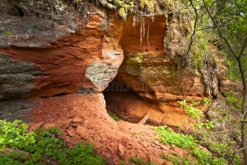 Red Cave Picture. Image: 102999059