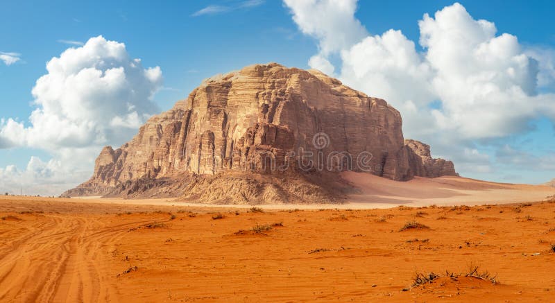 Red Sand and Huge Rock in the Middle, Wadi Rum Desert, Jordan Stock ...