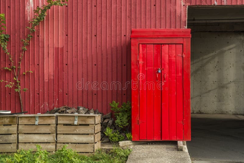 Red shed stock photo. Image of gazebo, park, formal, roof - 58947084