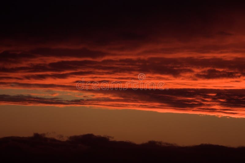 Red sky stock image. Image of effect, cloud, sunlight - 6204595