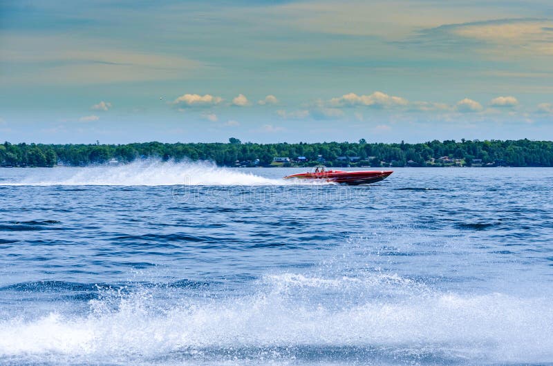 Red Speedboat Splash Tail Foreground Stock Photos - Free & Royalty-Free ...