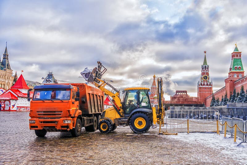 Red Square in Moscow. Snow Machines Eliminates the Effects of Sn ...