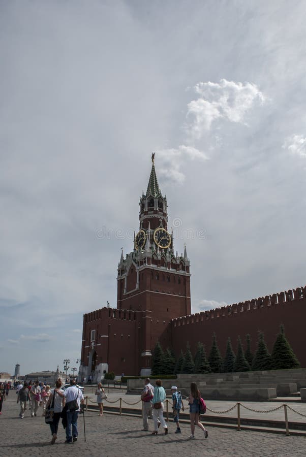 Red Square in Moscow editorial stock photo. Image of basil - 102960433