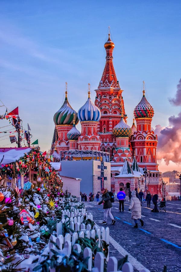 Red square in winter editorial stock image. Image of winter - 271943529