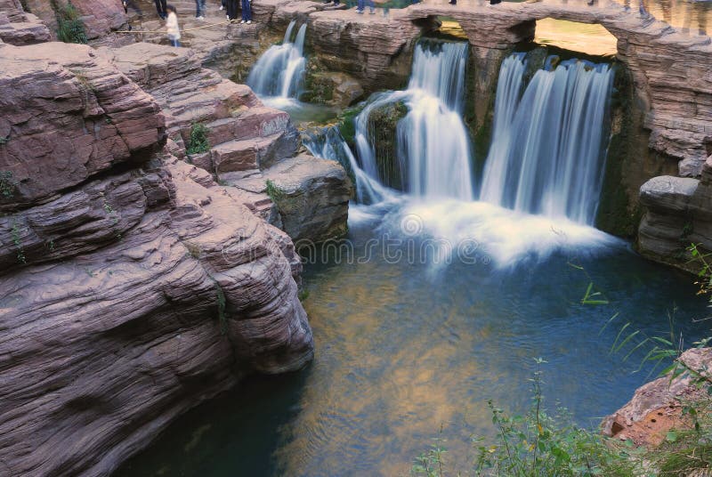 Red Stone Gorge stock image. Image of lake, moss, green - 11568215