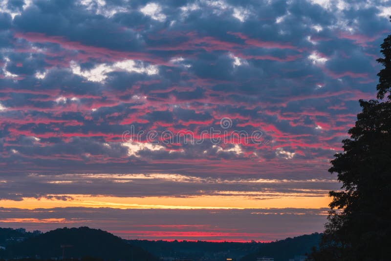 Red Sunrise Horizon Reflecting the Sunlight Stock Image - Image of ...