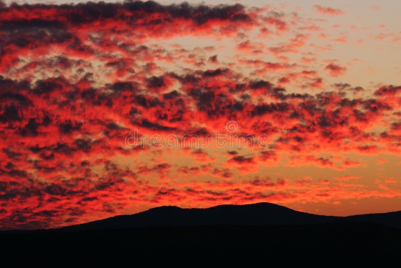 Red sunset in mountain stock image. Image of dawn, nature - 6887225