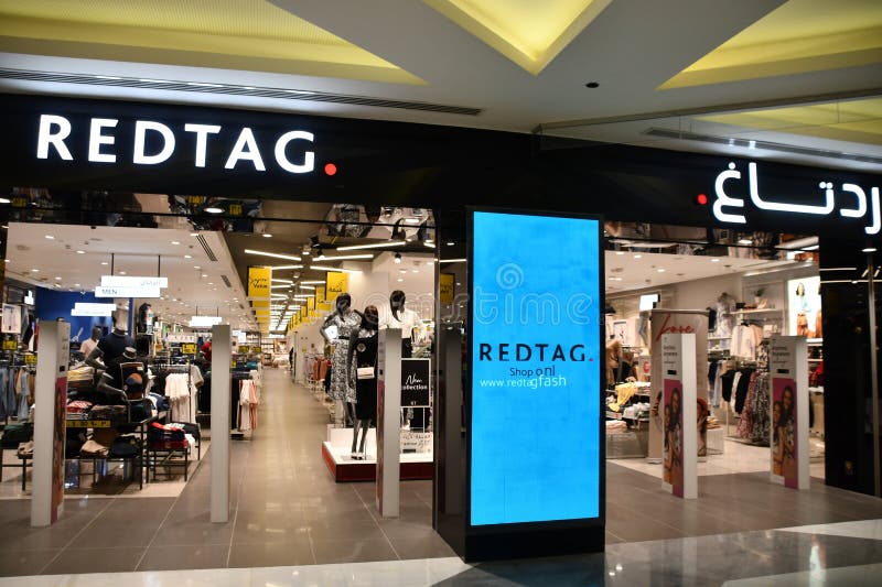 Red Tag Store at City Center Doha in Qatar Editorial Image - Image of ...