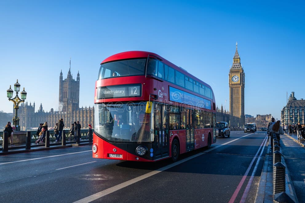 The red bus editorial stock image. Image of downtown - 354991229