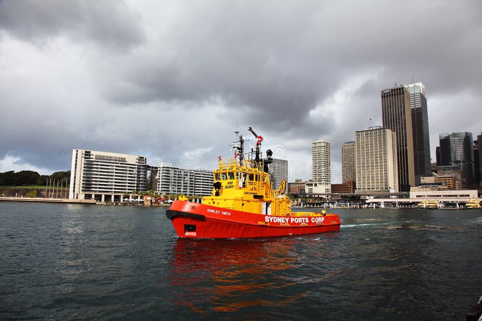 Red Tug Boat in Sydney Harbour Editorial Stock Photo - Image of bulk ...