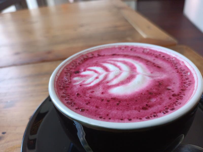 Red velvet latte art stock image. Image of icing, meal - 253029975