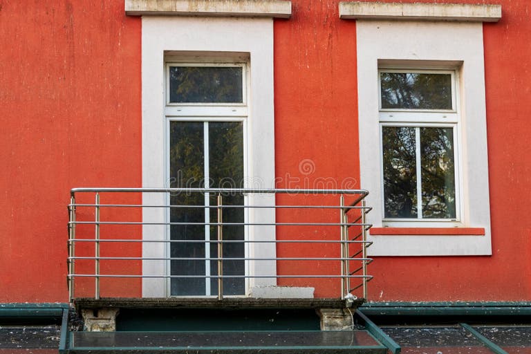 763 Framed Windows Contrast Stock Photos - Free & Royalty-Free Stock ...