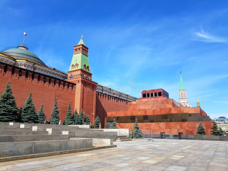 Red Walls and Towers of the Moscow Kremlin Stock Photo - Image of door ...