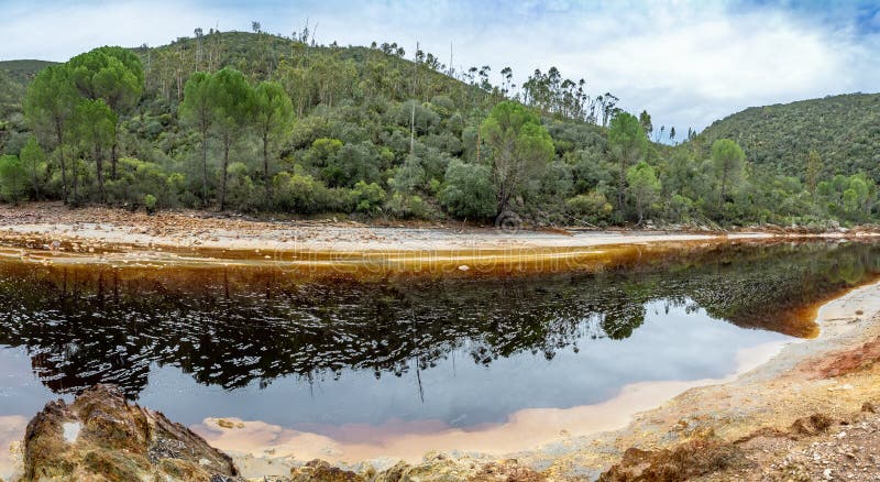 Red Water in Rio Tinto, Huelva, Spain Stock Image - Image of huelva ...