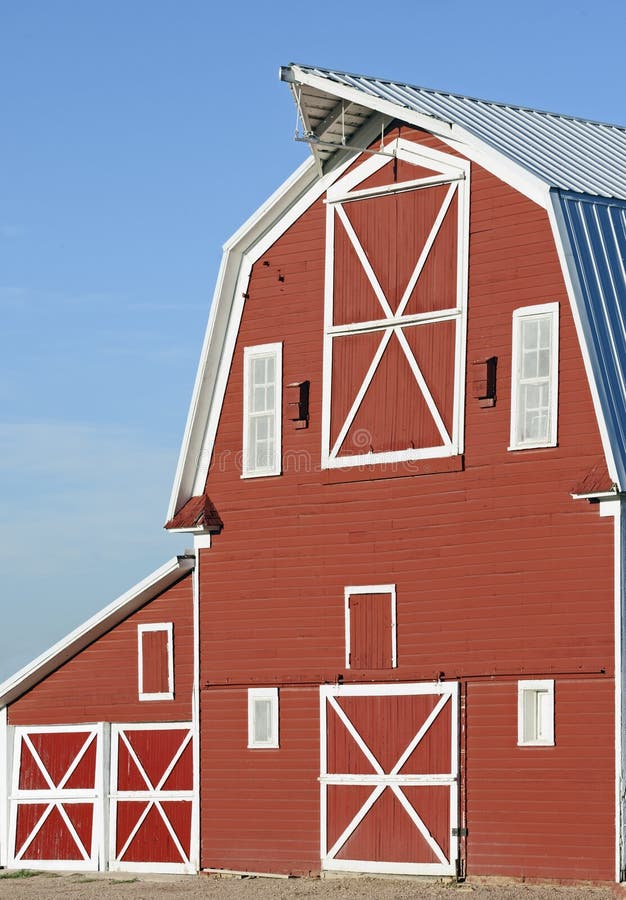 Big red barn stock photo. Image of barn, traditional - 20152022