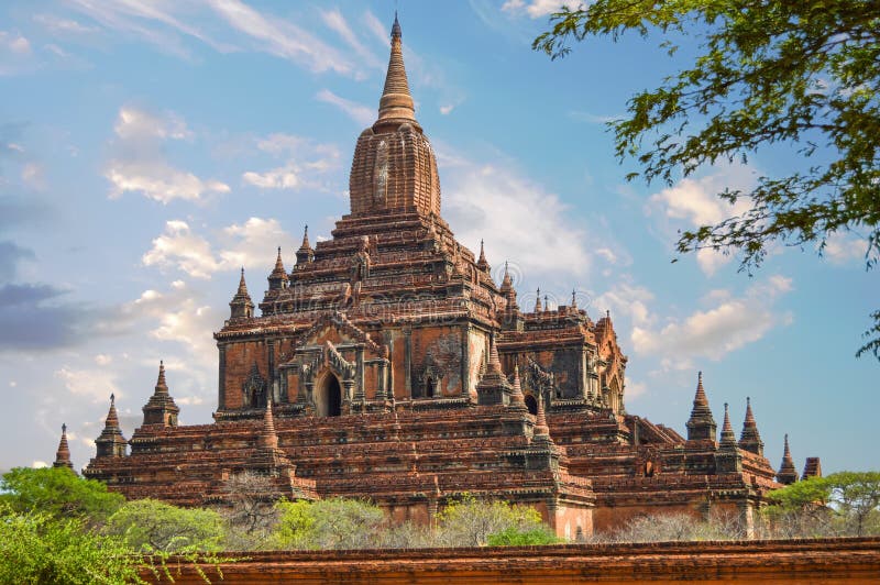Thambula Temple, Bagan, Myanmar Stock Photo - Image of buddhist, buddha ...