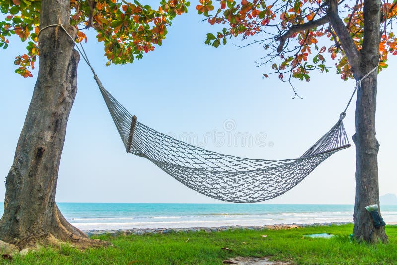 Rede no mar da praia foto de stock. Imagem de fundo - 109792774