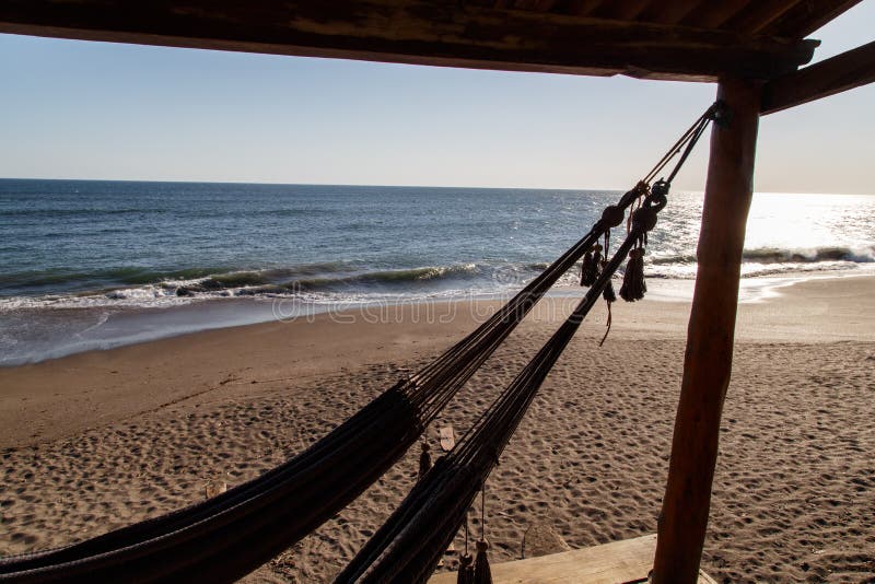 Redes na praia imagem de stock. Imagem de redes, bonito - 40873359