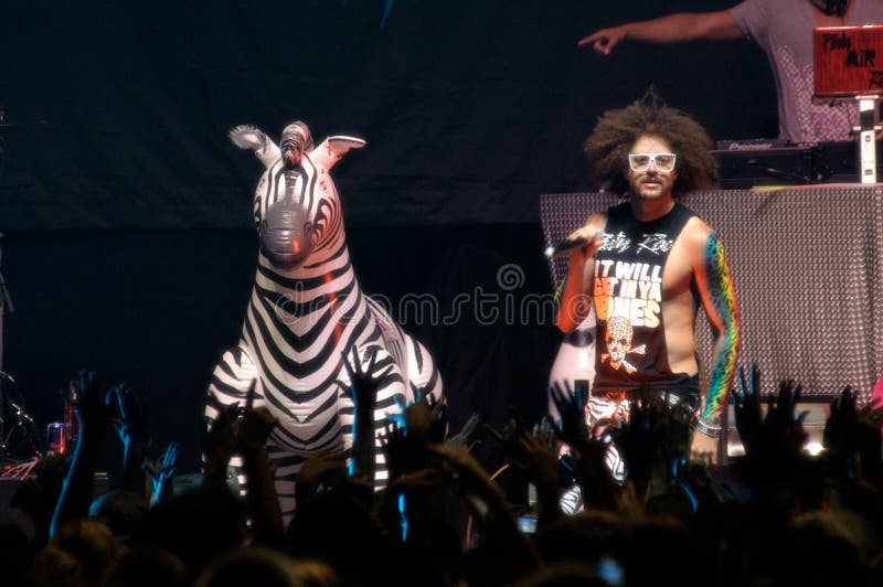 RedFoo editorial photo. Image of balance, laughing, concert - 25174061