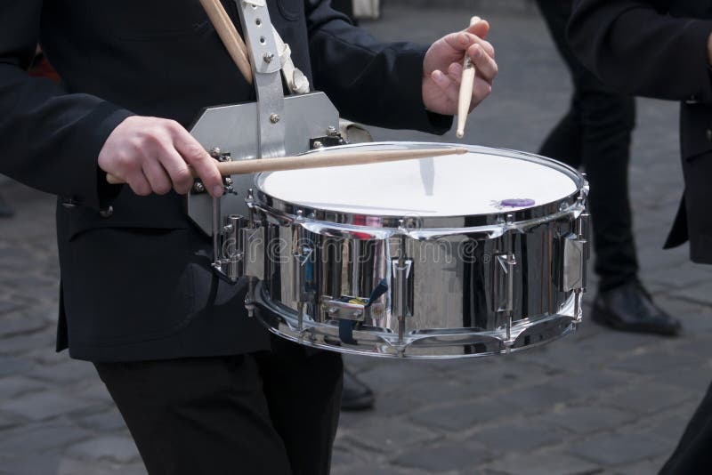 Redoblante Fotos De Stock - Descarga 21,947 Fotos Libres de Derechos