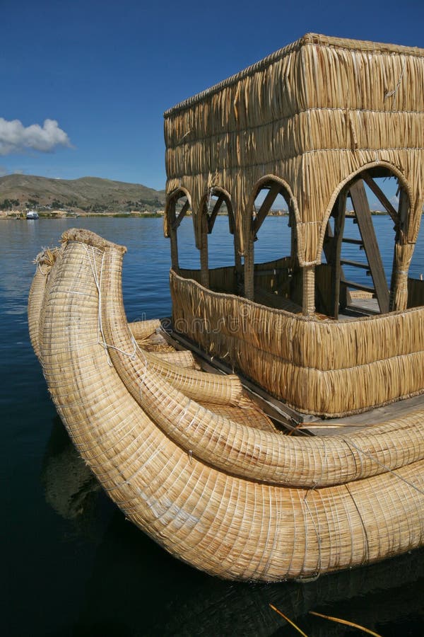 House and Arch Uros Reed Floating Island Stock Image - Image of holiday ...